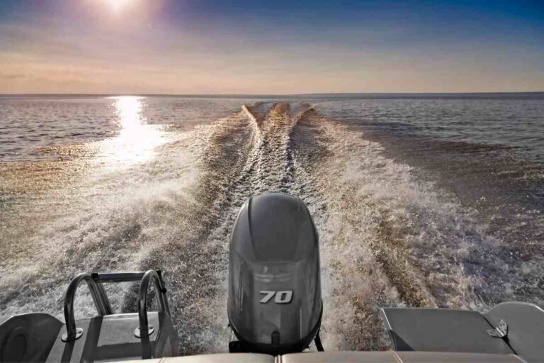 How Fast Can A Boat Go Depending On Horsepower? (Solved!) - Best Boat ...